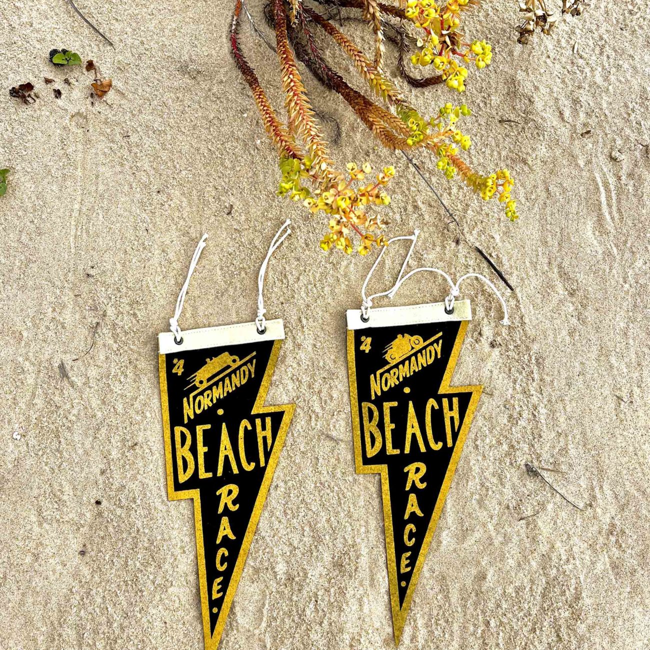 Fanion Flash Jaune et Noir – Normandy Beach Race